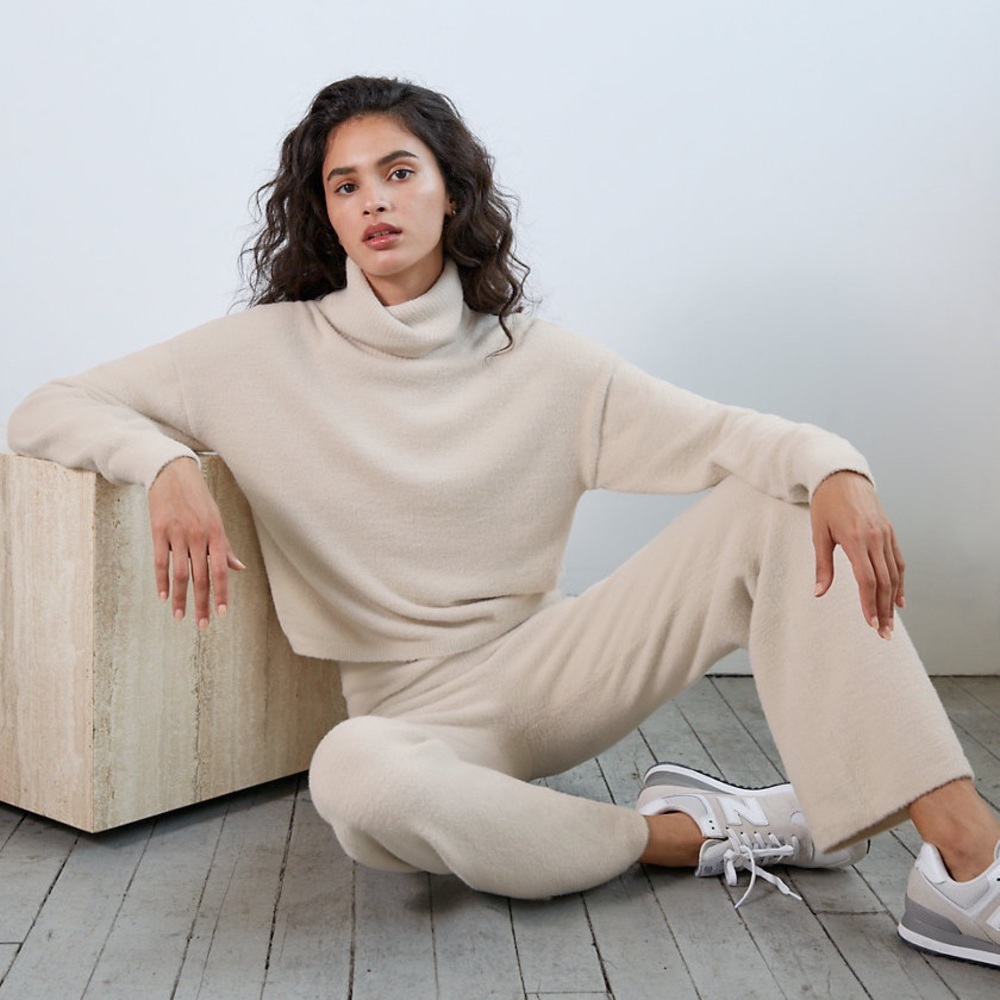 Aritzia Wilfred Free Knit Turtleneck - Gem